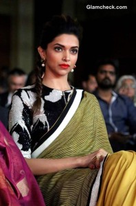 Deepika Padukone in Dev R Nil Sari at NDTV Indian of the Year Awards ...