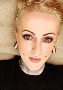 Dimple Piercing : Positions, Risks and Aftercare