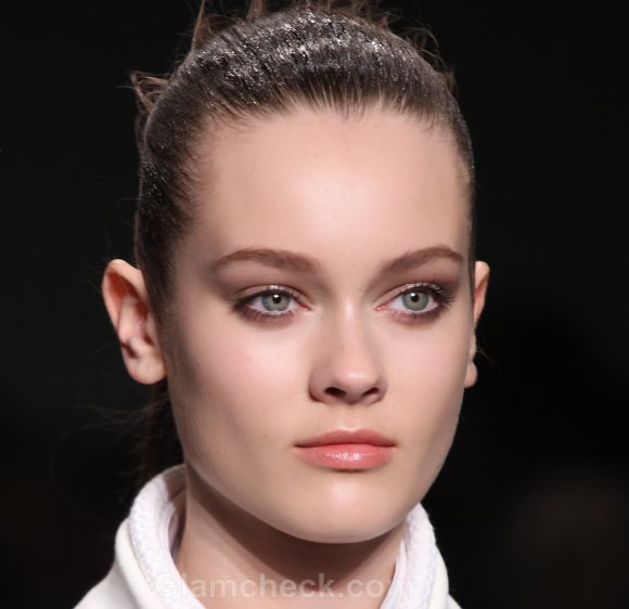 Beauty How To : Minimal Makeup