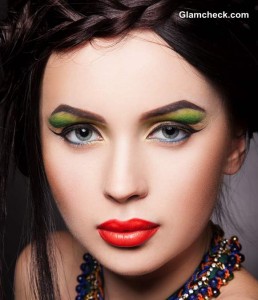 Beauty How To – Tropical Makeup Looks